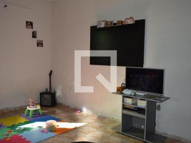 Casa à Venda Tropical, 2 Quartos, 180 m² Contagem