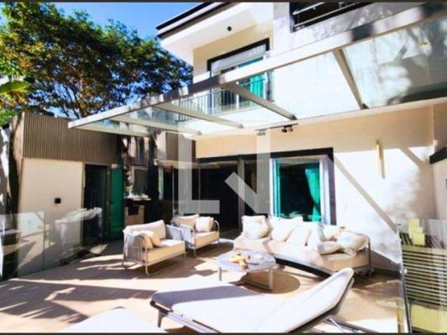 Casa à Venda Tucuruvi, 4 Quartos, 660 m² São Paulo