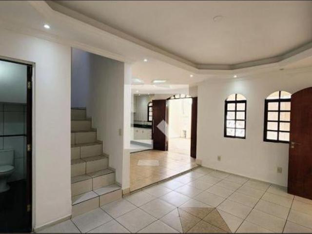 Casa à Venda Tulipas, 2 Quartos, 135 m² Jundiaí