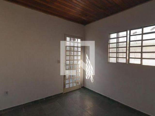 Casa à Venda Tulipas, 2 Quartos, 90 m² Jundiaí