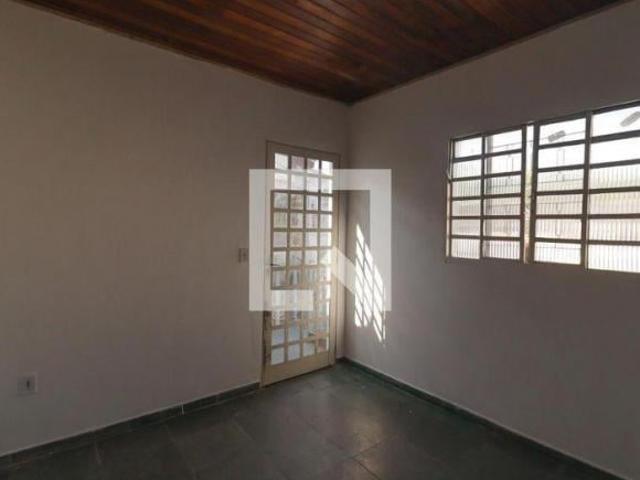 Casa à Venda Tulipas, 2 Quartos, 90 m² Jundiaí