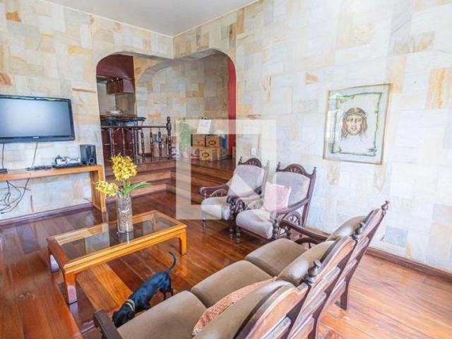 Casa à Venda Universitário, 5 Quartos, 450 m² Belo Horizonte