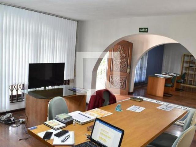 Casa à Venda Uberaba, 7 Quartos, 510 m² Curitiba