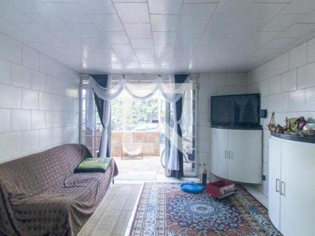 Casa à Venda Uberaba, 2 Quartos, 300 m² Curitiba