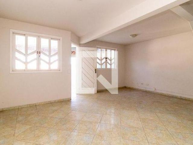 Casa à Venda Uberaba, 3 Quartos, 216 m² Curitiba