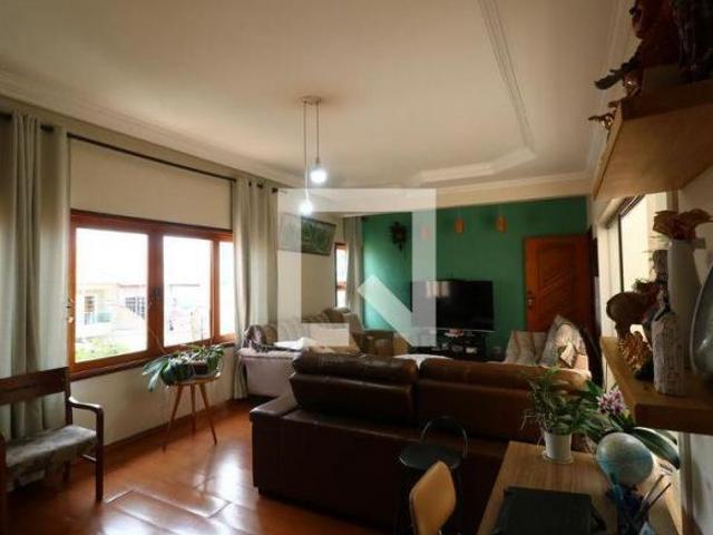 Casa à Venda Utinga, 2 Quartos, 420 m2