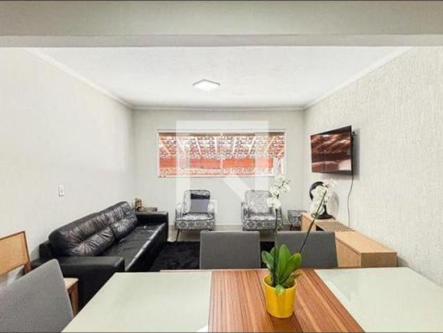 Casa à Venda Utinga, 2 Quartos, 80 m2