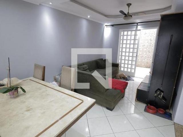 Casa à Venda Utinga, 2 Quartos, 84 m2