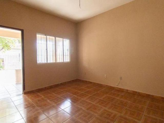 Casa à Venda Utinga, 2 Quartos, 150 m2
