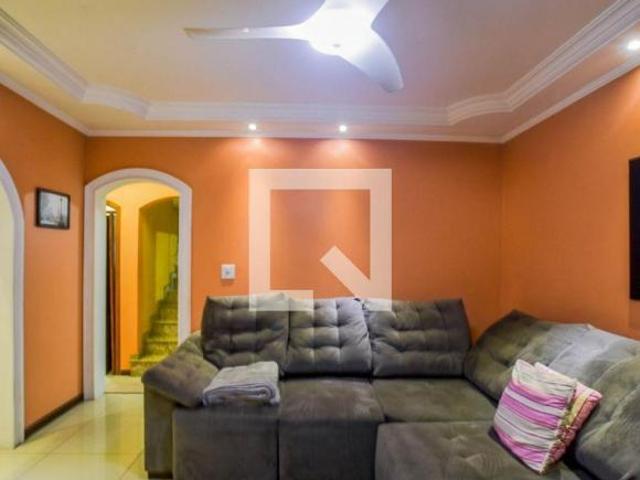 Casa à Venda Utinga, 2 Quartos, 300 m2