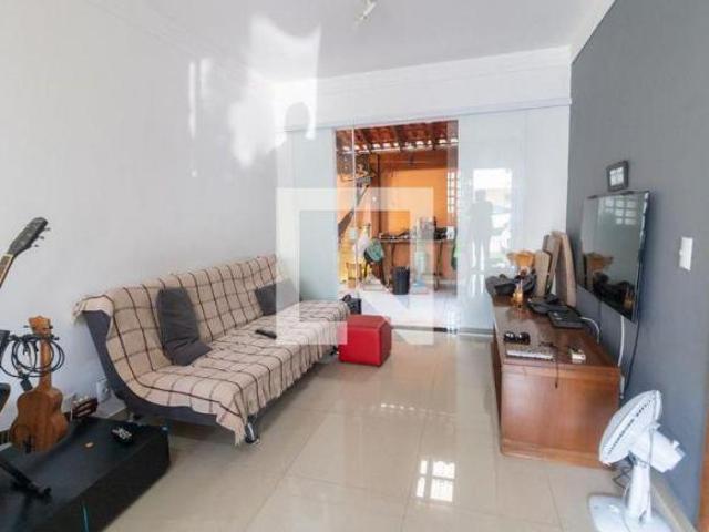 Casa à Venda Utinga, 3 Quartos, 110 m2
