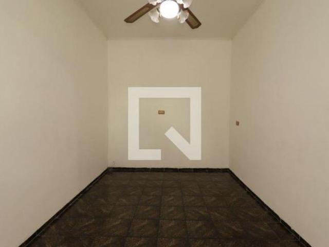 Casa à Venda Utinga, 3 Quartos, 160 m2
