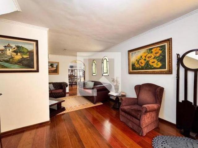 Casa à Venda Utinga, 3 Quartos, 224 m2