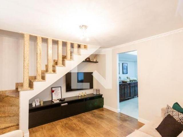Casa à Venda Utinga, 3 Quartos, 243 m2