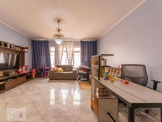 Casa à Venda Utinga, 5 Quartos, 200 m2