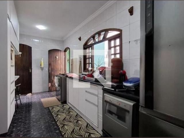 Casa à Venda Utinga, 5 Quartos, 217 m2