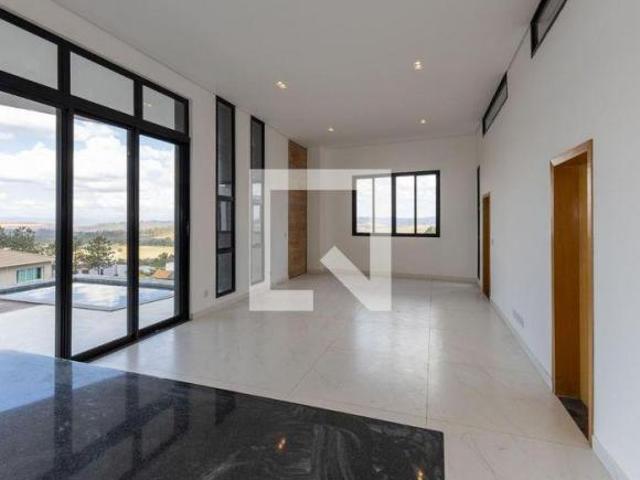 Casa à Venda Vale do Sereno, 4 Quartos, 330 m² Nova Lima