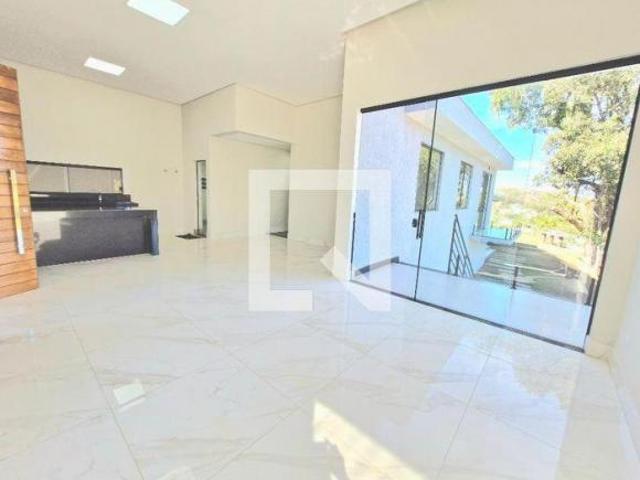 Casa à Venda Várzea, 4 Quartos, 230 m² Lagoa Santa