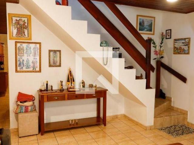 Casa à Venda Veloso, 3 Quartos, 210 m² Osasco