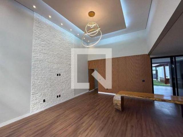 Casa à Venda Vicente Pires I, 3 Quartos, 248 m² Brasília