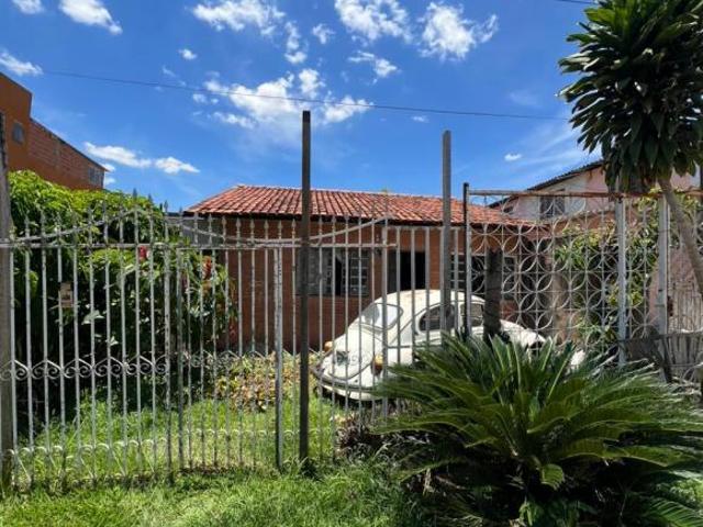 Casa à Venda – Vila Varjão Quadra 7, Conjunto G