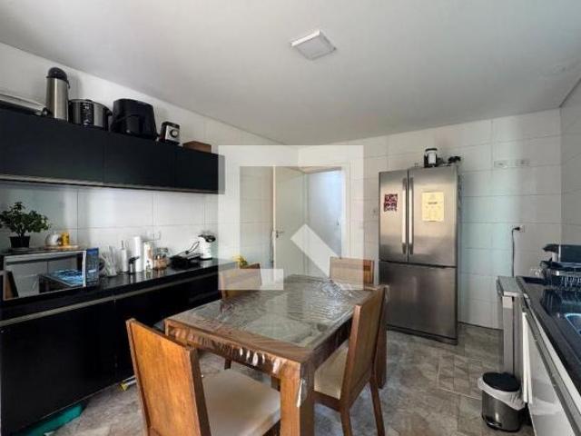 Casa à Venda Vila Yara, 3 Quartos, 140 m2