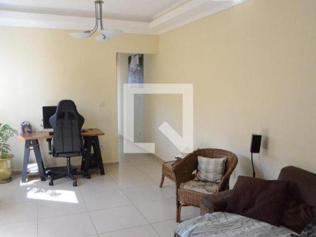 Casa à Venda Vila Yara, 3 Quartos, 200 m2