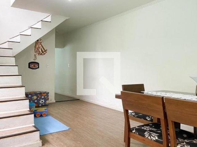 Casa à Venda Vila Yolanda, 3 Quartos, 200 m2