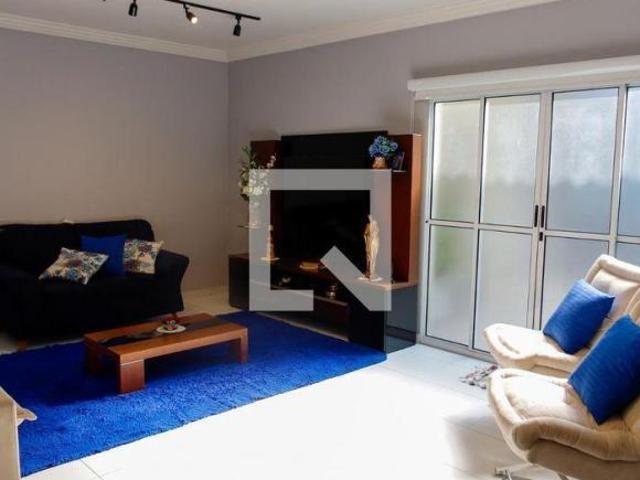 Casa à Venda Vila Yolanda, 4 Quartos, 320 m2