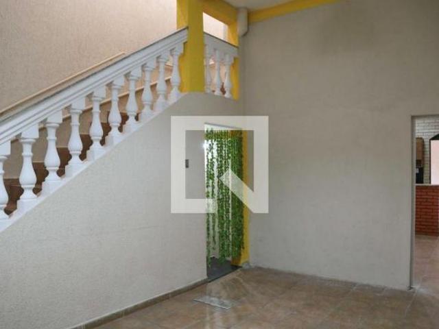 Casa à Venda Vila Yolanda, 4 Quartos, 320 m2
