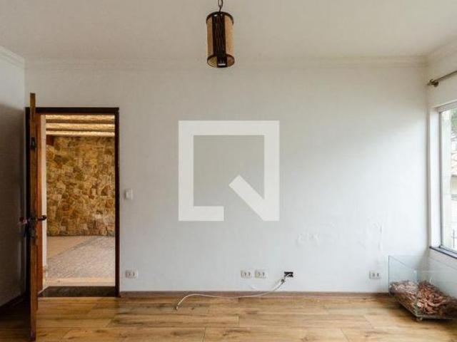 Casa à Venda Vila Zat, 3 Quartos, 300 m² São Paulo
