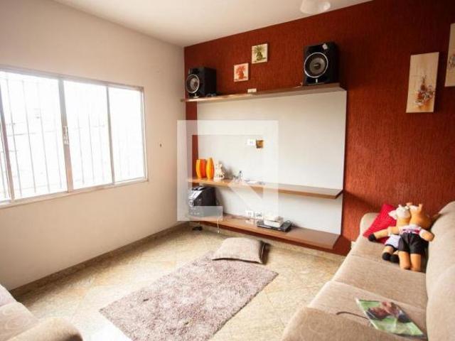 Casa à Venda Vila Amália, 3 Quartos, 200 m2