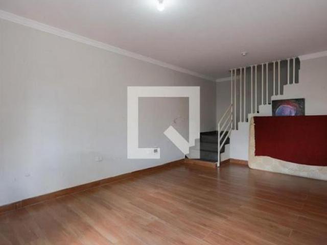 Casa à Venda Vila Amália, 3 Quartos, 500 m² São Paulo