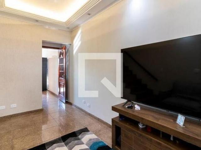 Casa à Venda Vila Amália, 2 Quartos, 200 m² São Paulo