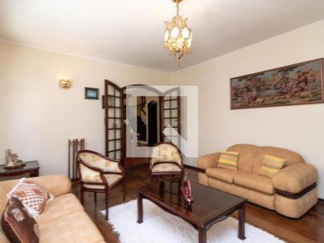 Casa à Venda Vila Amália, 5 Quartos, 500 m² São Paulo