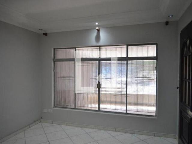 Casa à Venda Vila América, 2 Quartos, 110 m2