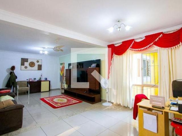 Casa à Venda Vila América, 4 Quartos, 260 m2