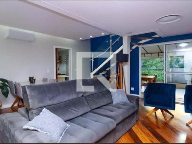 Casa à Venda Vila Andrade, 3 Quartos, 160 m² São Paulo