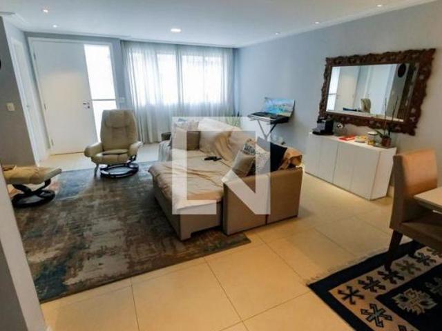 Casa à Venda Vila Andrade, 4 Quartos, 230 m2