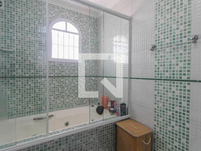 Casa à Venda Vila Antonieta, 2 Quartos, 250 m2