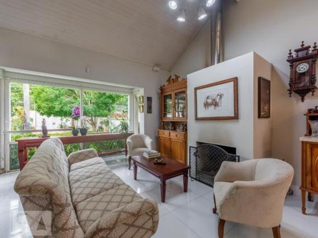 Casa à Venda Vila Assunção, 2 Quartos, 270 m² Porto Alegre