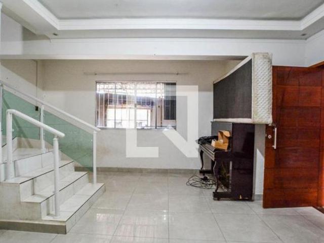 Casa à Venda Vila Assunção, 3 Quartos, 180 m2