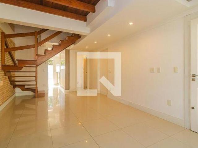 Casa à Venda Vila Assunção, 3 Quartos, 210 m² Porto Alegre