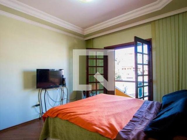 Casa à Venda Vila Assunção, 3 Quartos, 288 m2