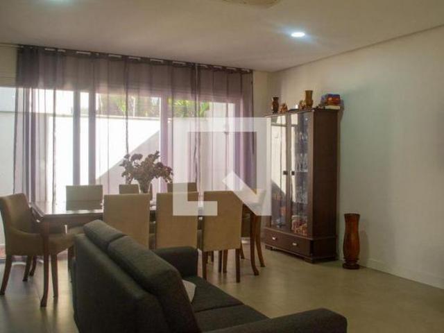 Casa à Venda Vila Assunção, 3 Quartos, 306 m² Porto Alegre