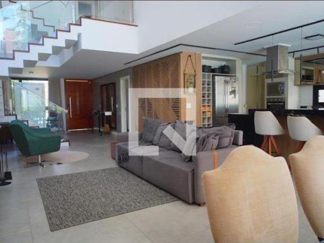 Casa à Venda Vila Assunção, 3 Quartos, 380 m² Porto Alegre