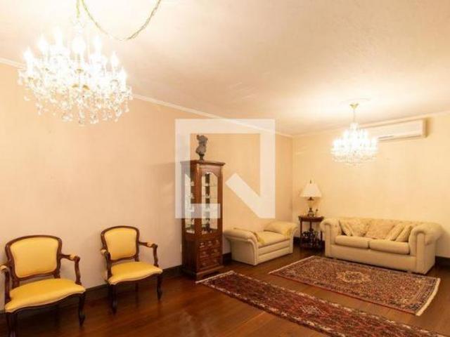 Casa à Venda Vila Assunção, 4 Quartos, 430 m² Porto Alegre