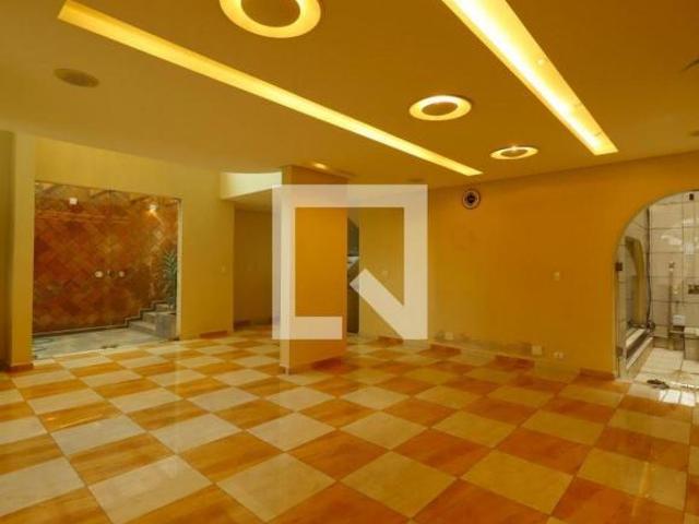 Casa à Venda Vila Assunção, 4 Quartos, 500 m2