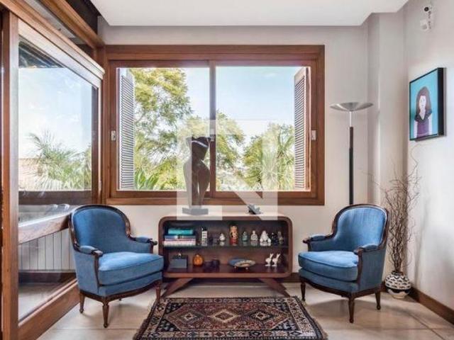 Casa à Venda Vila Assunção, 4 Quartos, 900 m² Porto Alegre