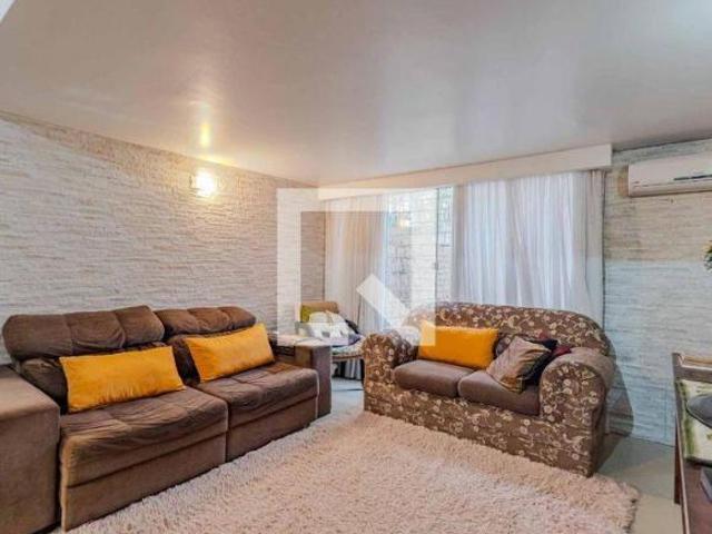 Casa à Venda Vila Assunção, 4 Quartos, 240 m² Porto Alegre